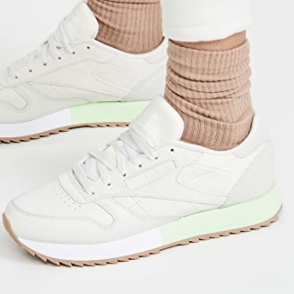 Reebok Classic Leather Ripple Sneaker. Size 8. Almost… - Gem